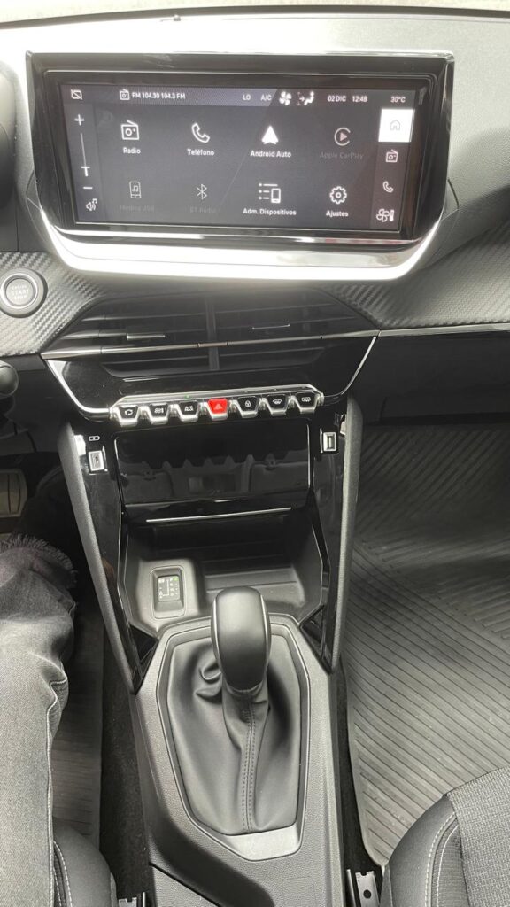 Peugeot 208 Allure Pack 1.0 T200 CVT Año 2025 - La Barrera Automotores